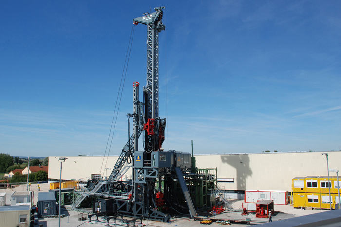 Bauer_drilling_rig_TBA300 | PiensaGeotermia - Noticias de energía ...